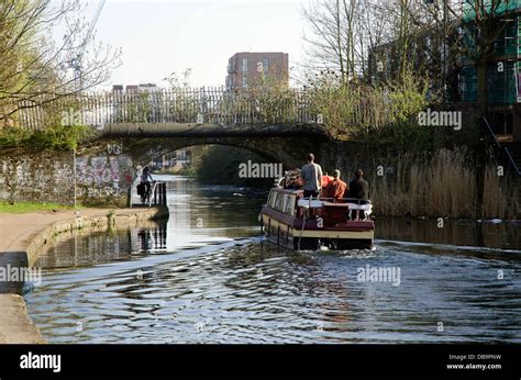 Canal Boat London Hi Res Stock Photography And Images Alamy