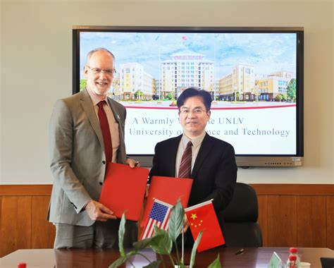 美国内华达大学拉斯维加斯分校来校访问 武汉科技大学继续教育学院