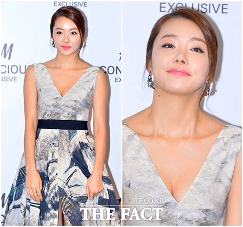 Tf포토 소이현 유부녀라고 믿을 수 없는 아찔 쇄골 라인 포토 기사 더팩트