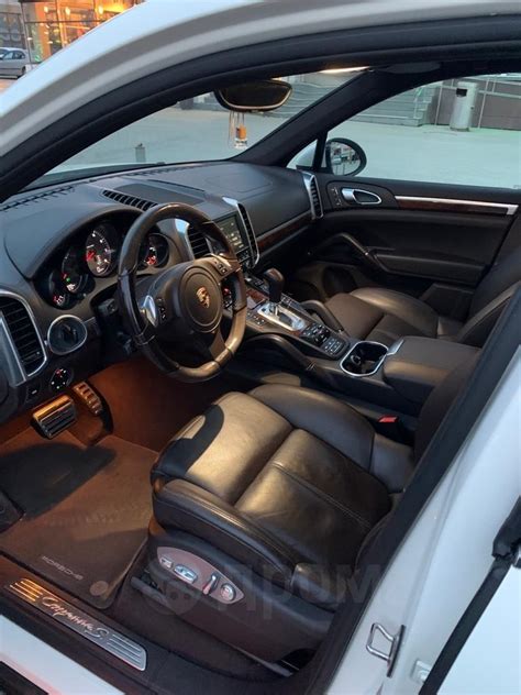 Купить Порше Кайен 2011 года в Екатеринбурге ухожен обслуживания в специализированном Порше