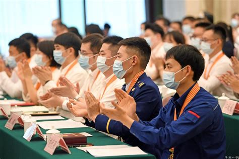 湖北省各界青年五四座谈 荆楚网 湖北日报网