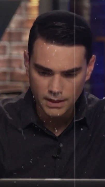 😳 Трансгендер пытается кормить младенца грудью это вообще возможно 🤔 Youtube