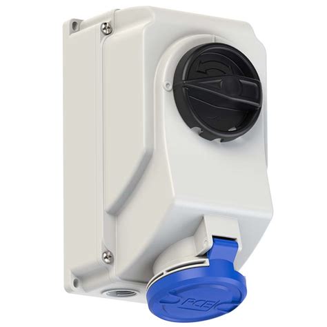 GNIAZDO Z WYŁĄCZNIKIEM 0 1 DUŻE BLOKADA MECHANICZNA 32A 230V 2P Z IP44