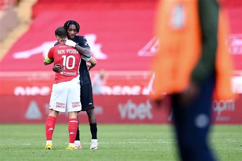 Mercato Asse Une Cible Des Verts Bloquée En Turquie