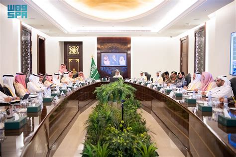 حج نائب أمير منطقة مكة المكرمة يرأس اجتماع اللجنة التنفيذية للجنة