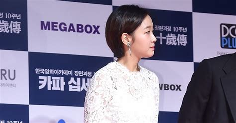 [hei포토] 김고은 시스루 의상에 드러난 각선미