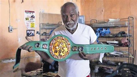 Ex Campeón Mundial De Boxeo José Mantequilla Nápoles Falleció En
