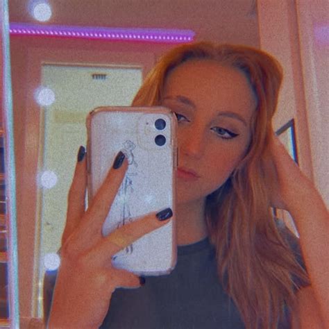 soph!🪴 (@sophia_grys) • Threads, Say more