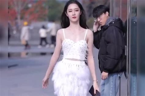小姐姐太尴尬了，遇到个直男，想被撩都不行啊