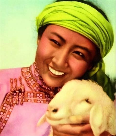 吉祥三寶現狀父親去世女兒遠嫁韓國母親孤獨一人盡顯落寞 每日頭條