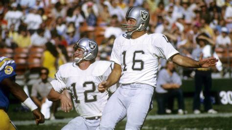 The Oldest Nfl Quarterbacks Ever Quiz Yardbarker