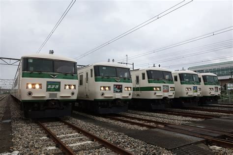 【jr東】185系「新幹線リレー号塗装 復活撮影会」開催 2nd Train鉄道ニュース