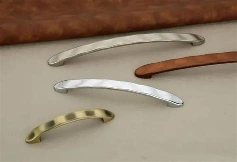 Silver Zinc Alloy Cabinet Handle Finish Type Stainless Steel At Best