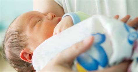 Research Finds That Cutting The Umbilical Cord Immediately After Birth