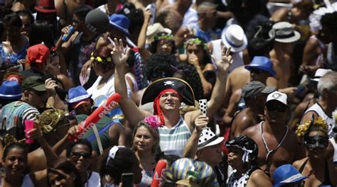 Confira a programação dos principais blocos que vão desfilar pelo Rio