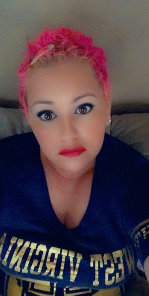 Pink Hair Pics