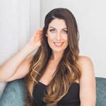 E M I L Y B U R T O N Fashion Keepface