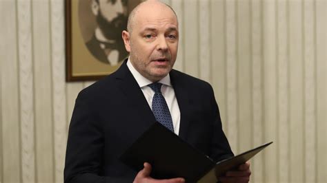 Народното събрание решава дали да подкрепи проектокабинета Габровски Nova