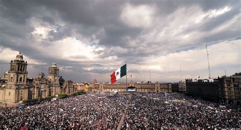 Fotogalería 85 Años de la Expropiación Petrolera desde el Zócalo de la Ciudad de México