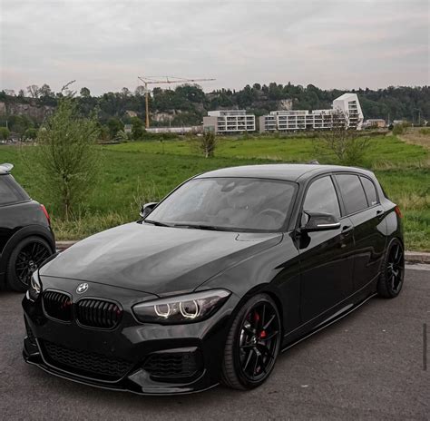 2023 Bmw 140i Luxury Car Photos