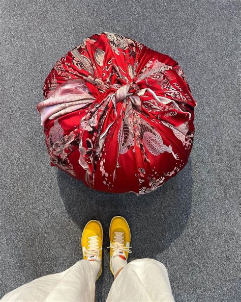 パク・シネさんのインスタグラム写真 パク・シネinstagram「좋아하는 스타일이 확실하지만 편견은 사라지는 곳 다양함을