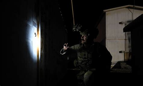 7 Best Edc Flashlights Tactical To Everyday Carry Tier Three Tactical