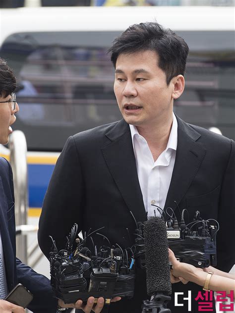 Yang Hyun Suk Released From The Police Station After 23 Hours Of