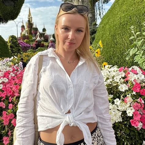М А Й Я maya minich Threads Say more