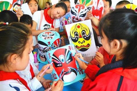 「京劇臉譜」進課堂 每日頭條