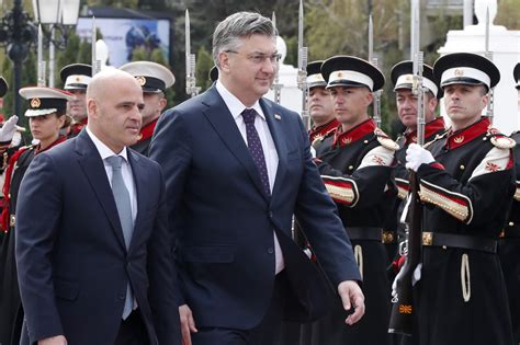 Видео Со највисоки почести Ковачевски го пречека хрватскиот премиер Пленковиќ Независен Весник