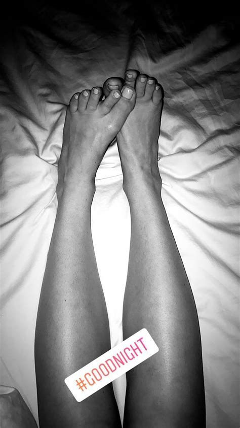 Elysia Rotarus Feet