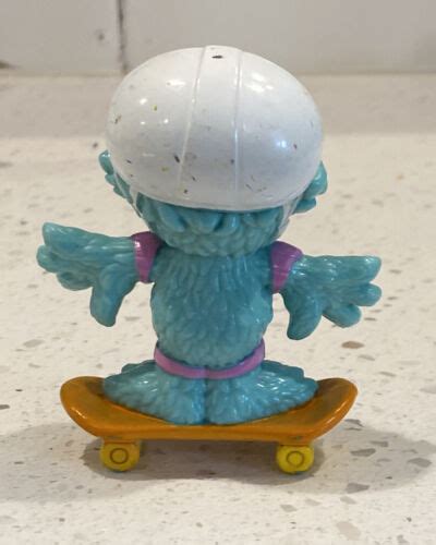 Sesame Street Workshop Rosita Skateboarding 35 Tall Pvc Figure Hasbro