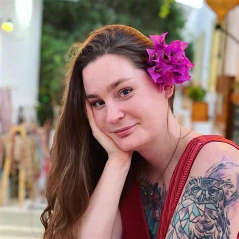 Venice Allan On Twitter You Look Like A Stupid Twat And Your Identity Is Completely Fake Its