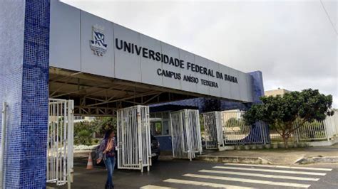 Estudantes Das Regiões De Guanambi Salvador E Vitória Da Conquista