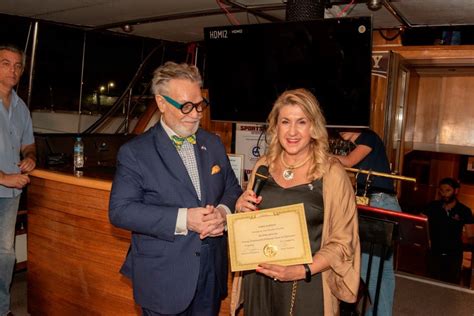 Ο πρώην πρόεδρος της Ελληνικής Κοινότητας Μείζονος Μοντρεάλ ως «Έλληνας Ομογενής της Χρονιάς για