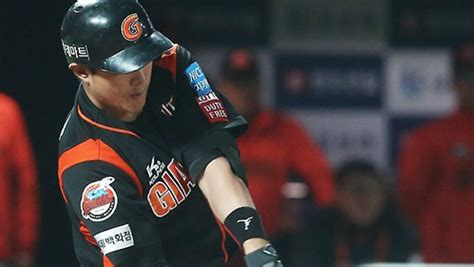 프로야구 롯데 황재균 만루포 Kbo 4월 최다 10개