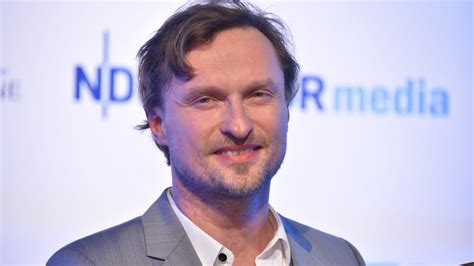100 Tage Im Studio Stefan Kaminski Liest Das Lied Von Eis Und Feuer