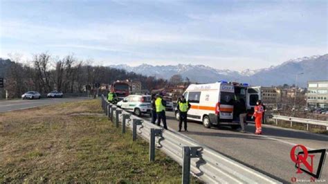 IVREA Incidente Sul Terzo Ponte Auto Ribaltata