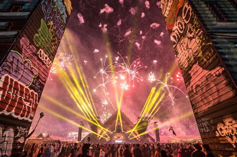 Your Definitive Guide To The 9 Stages At Edc Las Vegas This Weekend