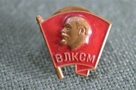 Комсомольский значок на прозрачном фоне - Zefirka.club фото и картинки