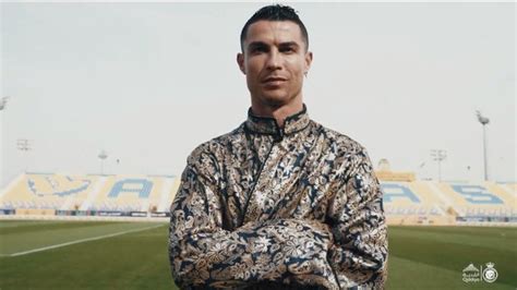كريستيانو رونالدو بالزي السعودي ويؤدي العرضة في يوم التأسيس Et بالعربي