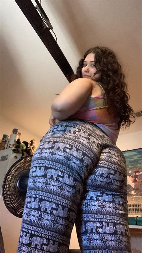 Booty So Big Lawd Have Mercy 😩 Scrolller