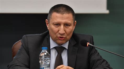 Станкушев за поискания имунитет на Петков Това е бухалка Сарафов