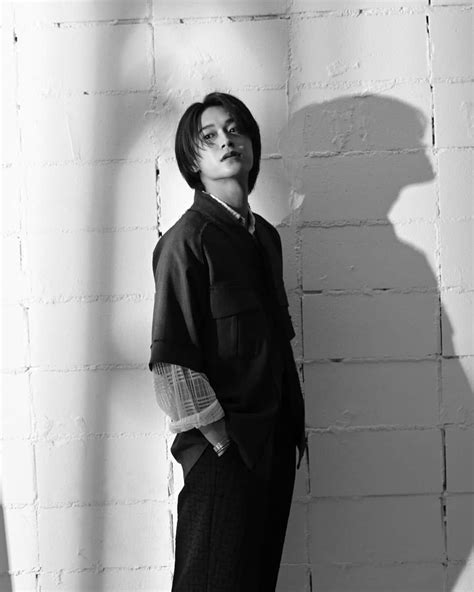 井上想良さんのインスタグラム写真 井上想良instagram 「・ 【 プラスアクト 】 白黒個人的に好きなのですごく楽しかった。 今期