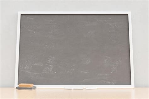 Tableau Blanc En Classe Lumineuse Photo Premium