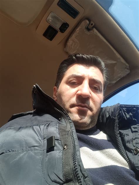 ما آدمها دنبال یه چیز هستیم اونم دلخوشی هست Character Fictional