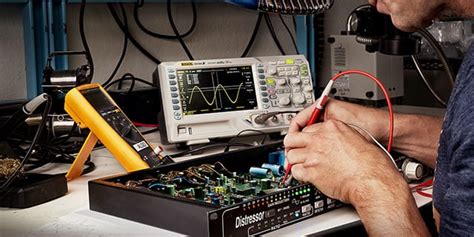 UAD Satellite Thunderbolt DSP Accelerator Universal Audio