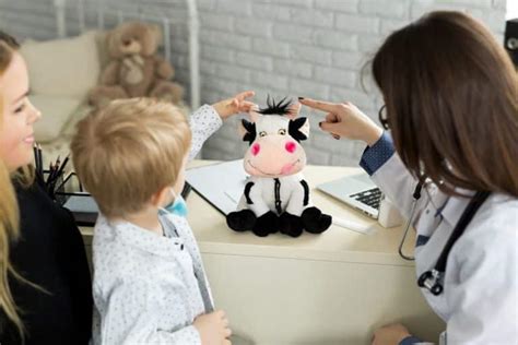Comment Initier Votre Enfant De Ans Jouer Au Docteur