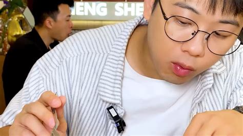 今天带大家体验美食博主的日常 Youtube