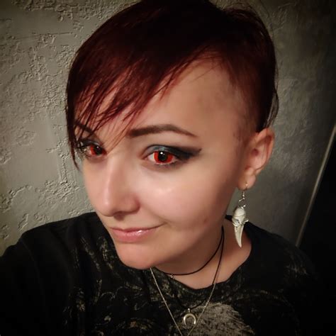 i got new contacts scrolller